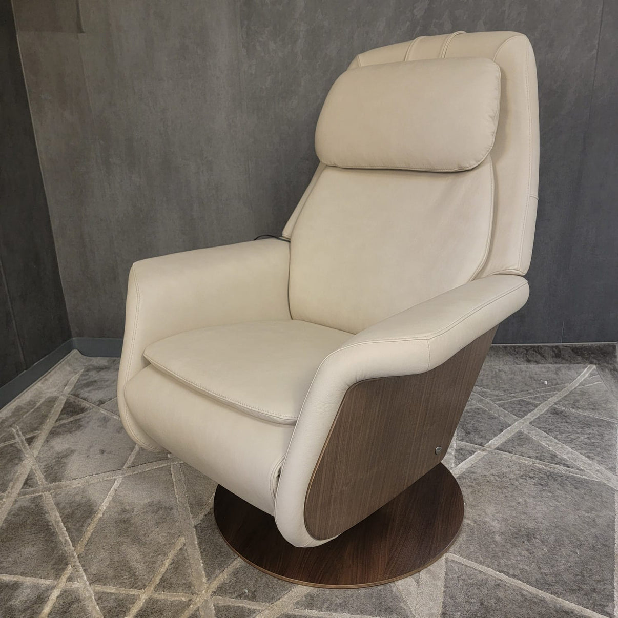 Stressless Sam {Power Recliner} – SL Recliners