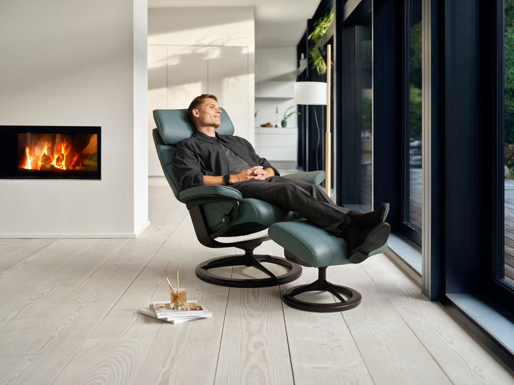 Stressless Signature Base Recliners – SL Recliners