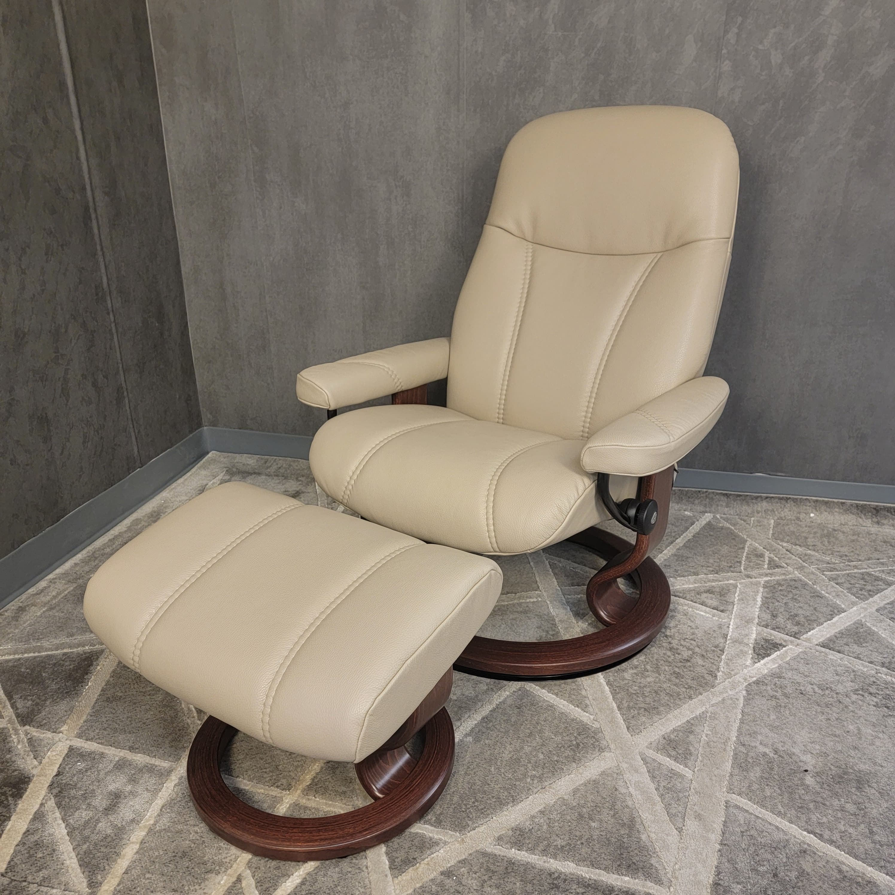 Stressless Clearance – SL Recliners